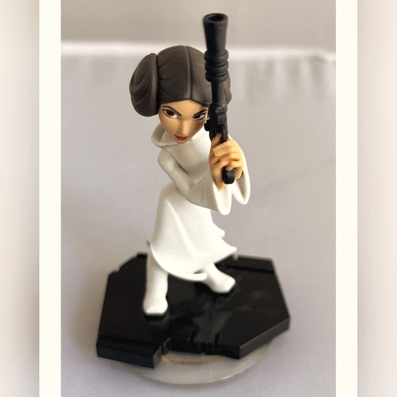 Disney | Toys | Disney Infinity Princess Leia Figure | Poshmark